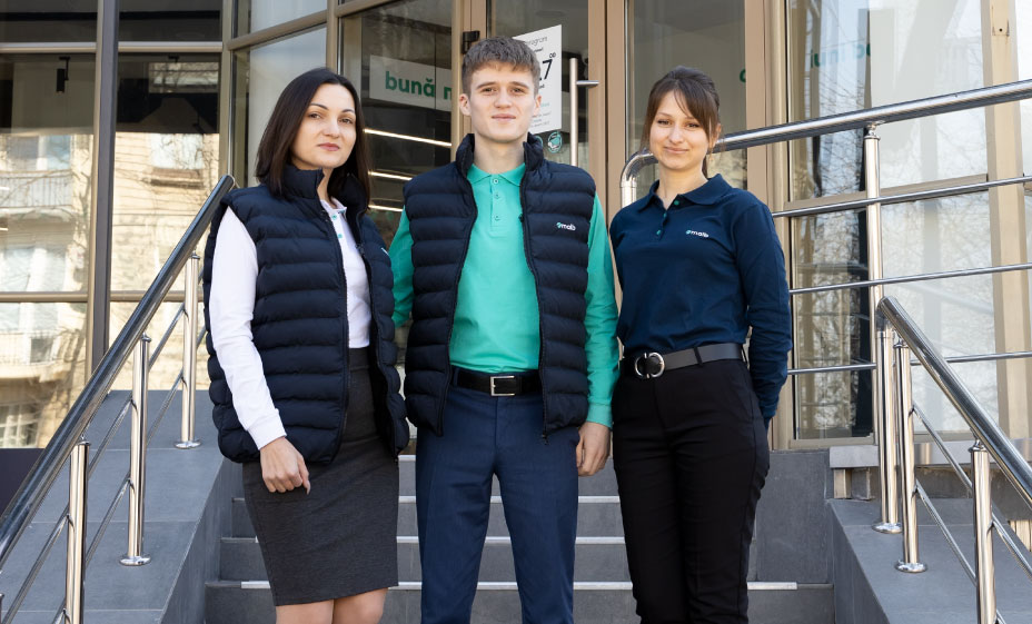 More comfort and color: the new maib dress code, lined up with the ...