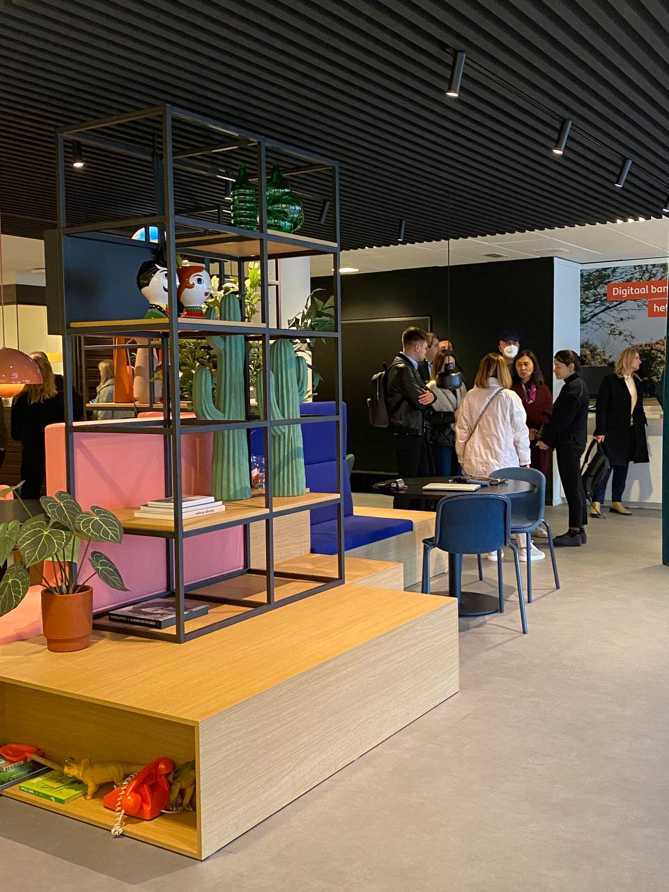 Cum își definește maib viitorul? Dezvoltă o echipă extraordinară și învață de la companiile ...