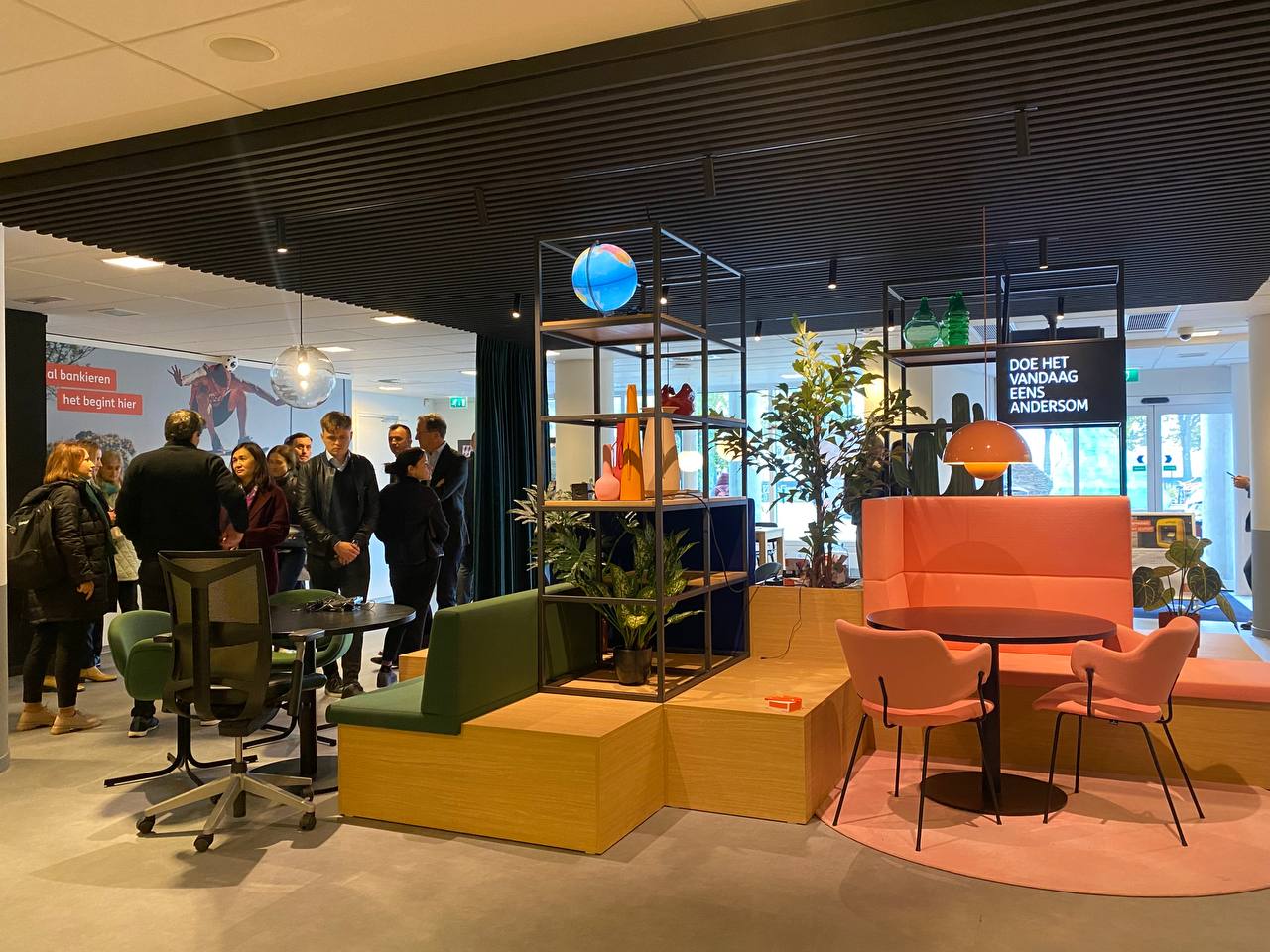 Cum își definește maib viitorul? Dezvoltă o echipă extraordinară și învață de la companiile ...