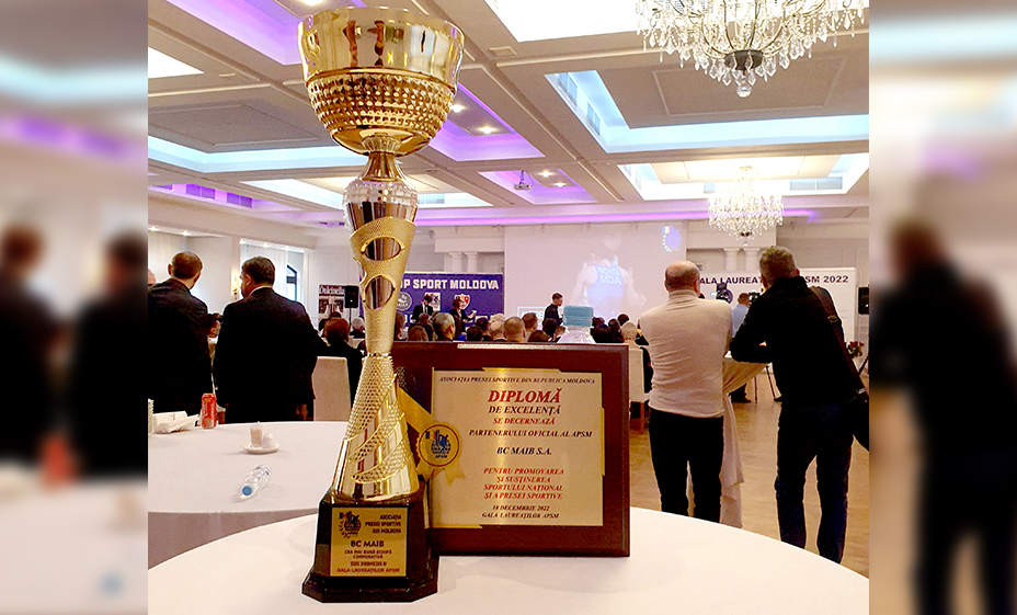 Echipa de fotbal maib desemnată “Cea mai bună echipă corporativă a anului 2022” | maib