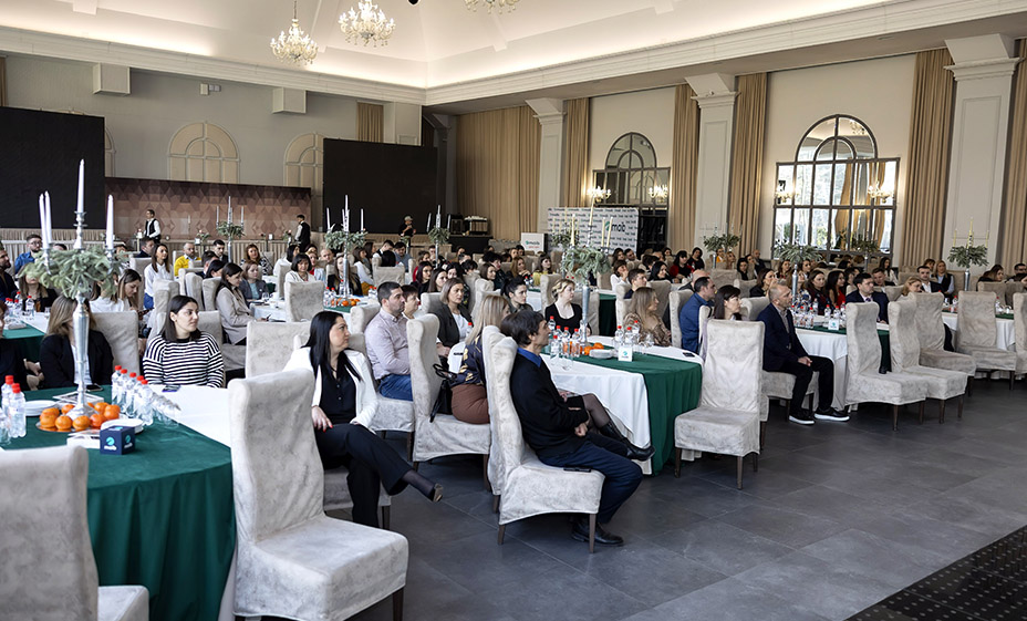 Maib a reunit performerii anului 2022 din liniile de afaceri Retail, Business Banking și ...