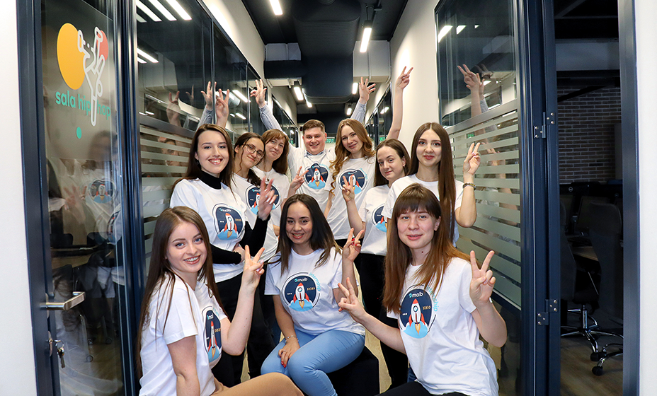 Cea de-a treia ediție a programului de internship de la maib: creează ...