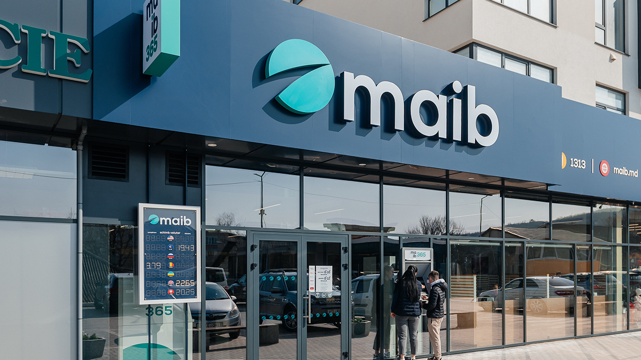 Maib customers in Nisporeni - served in a new, modern and convenient ...
