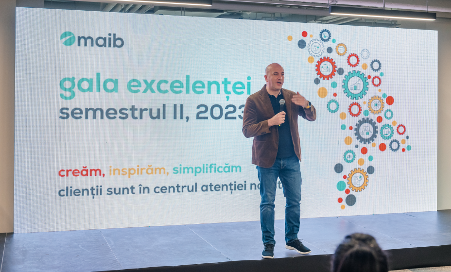 Cei mai buni angajați maib au fost premiați în cadrul tradiționalului ...